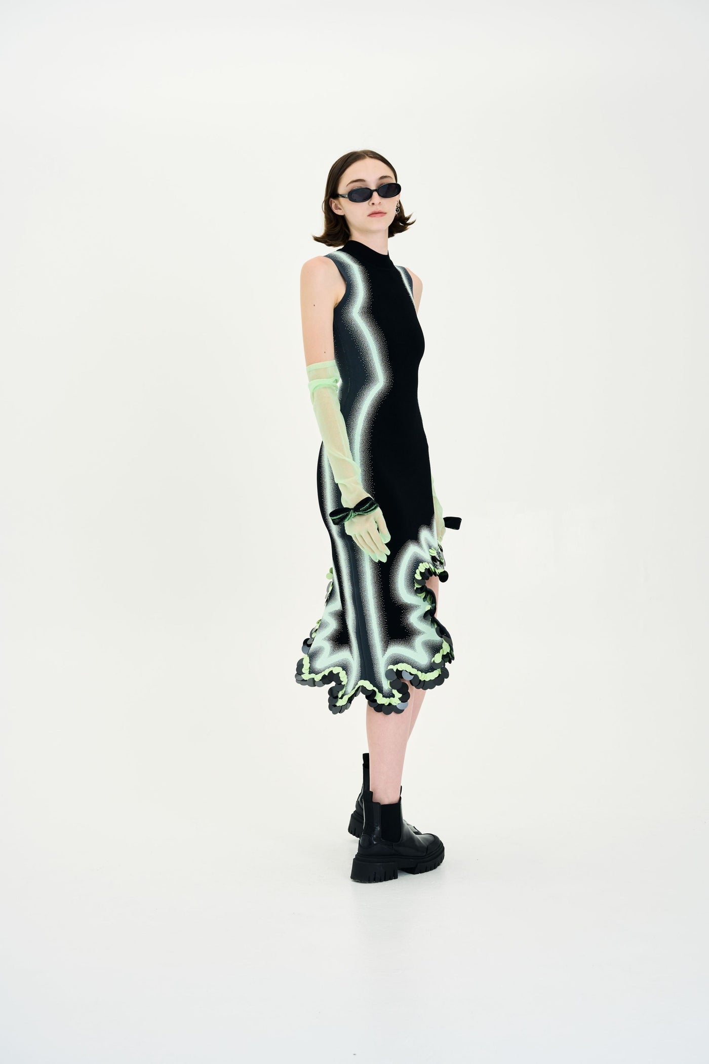 LILA SIGNATURE WAVY DRESS WITH SEQUINS– PH5